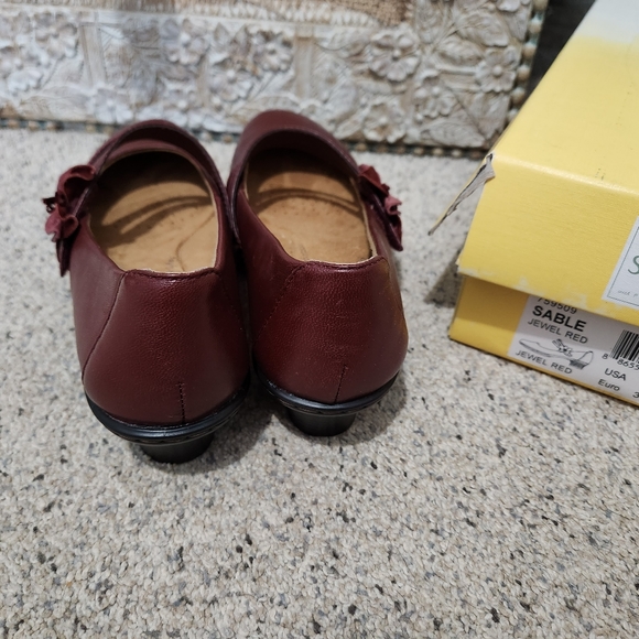 Softspots | Shoes | Nib Softspots Mary Jane | Poshmark
